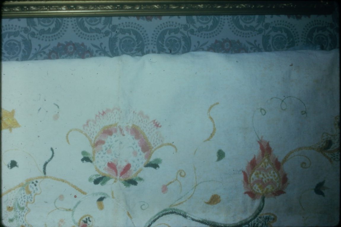 Slides: Early American Crewel Embroidery | Embroiderers’ Guild of America