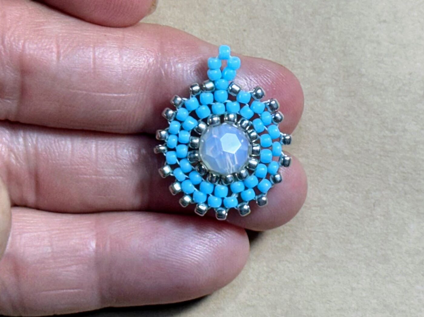 Outside the Hoop: Colorful Beaded Medallions by Lisa Yang ...