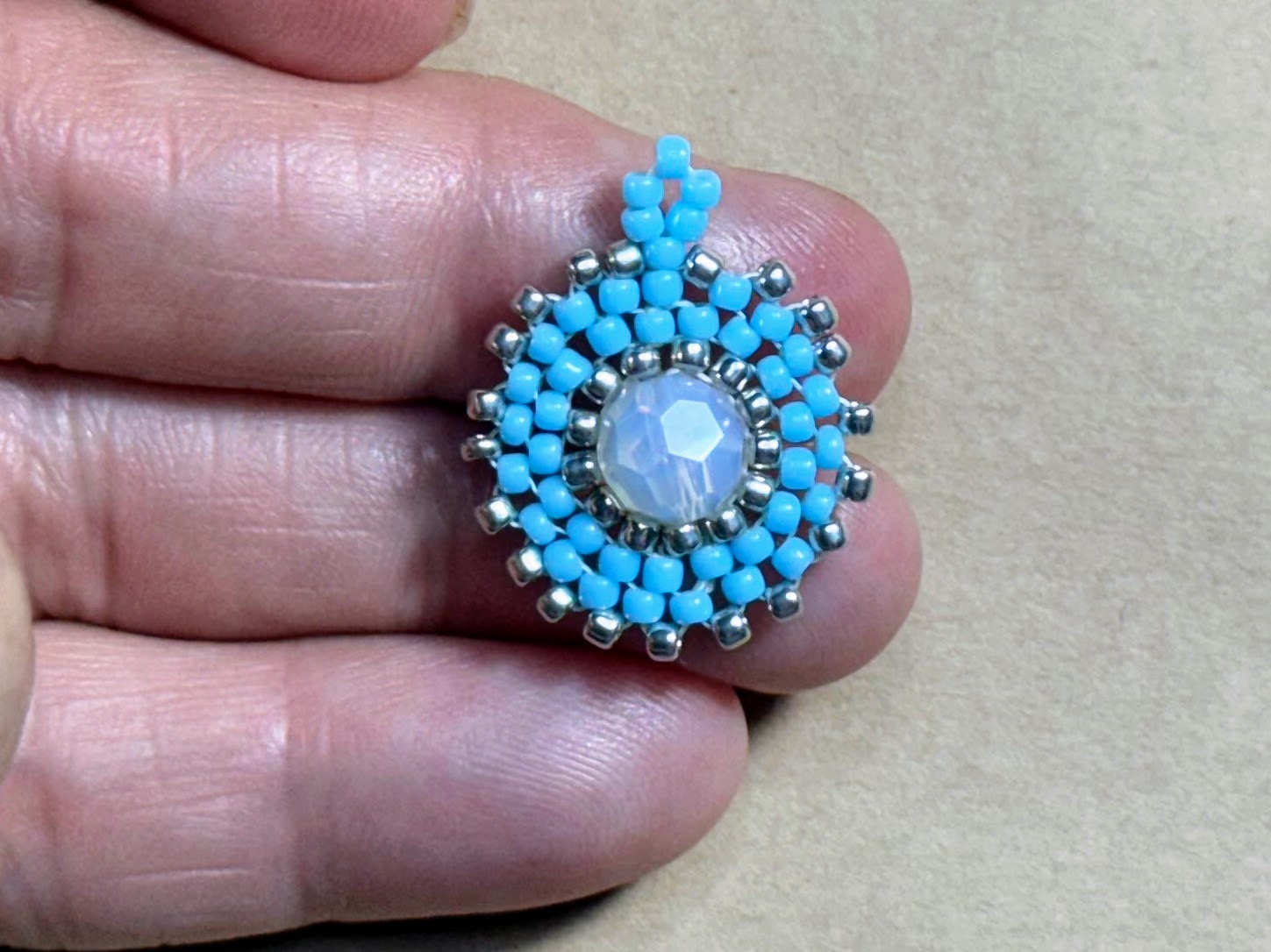 Outside the Hoop: Colorful Beaded Medallions by Lisa Yang ...