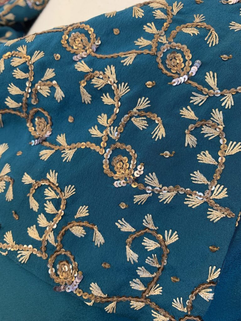Embroidery Technique from Around the World: Zardozi | Embroiderers ...